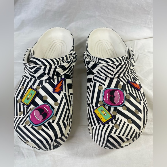 CROCS | Shoes | Crocs Classic 9s Retro Gently Worn | Poshmark